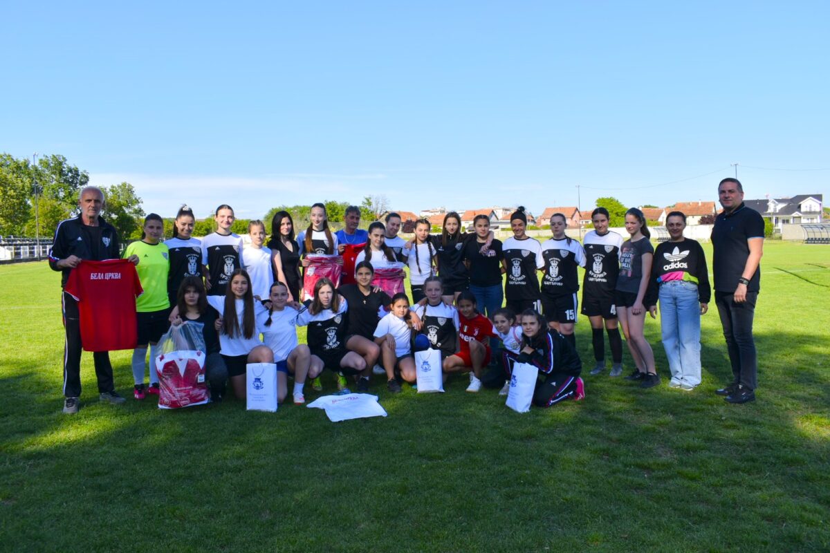 Opština Bela Crkva nastavlja sa podelom sportske opreme klubovima - BC Info